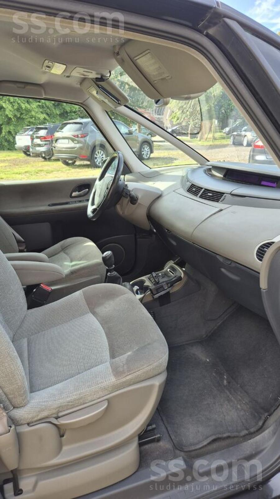 Melns Renault Espace 2004 Liepāja, ar dzinēja tilpumu 2.20 L un nobraukumu 260 tūkst. km par 1850 €, foto 8 vietnē AUTOMOTO.COM.LV