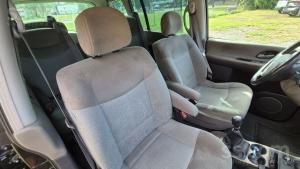 Melns Renault Espace 2004 Liepāja, ar dzinēja tilpumu 2.20 L un nobraukumu 260 tūkst. km par 1850 €, foto 9 vietnē AUTOMOTO.COM.LV