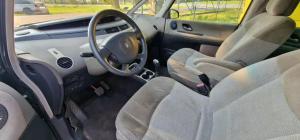 Melns Renault Espace 2004 Valmiera, ar dzinēja tilpumu 2.20 L un nobraukumu 259 tūkst. km par 1600 €, foto 13 vietnē AUTOMOTO.COM.LV