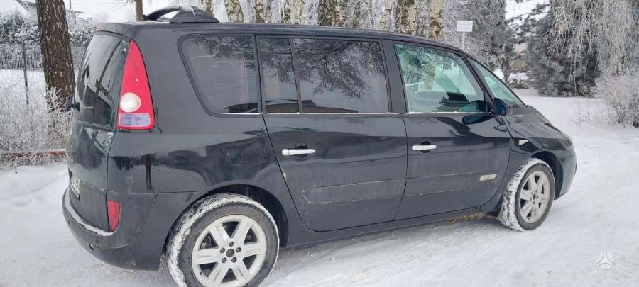 Melns Renault Espace 2005 Kauņa, ar dzinēja tilpumu 2.00 L un nobraukumu 315 tūkst. km par 1200 €, foto 6 vietnē AUTOMOTO.COM.LV