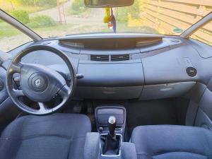 Black Renault Espace 2006 in Vilnius, with an engine capacity of 2.19 L and mileage of 321 thousand km for 1500 €, photo 3 on AUTOMOTO.COM.LV
