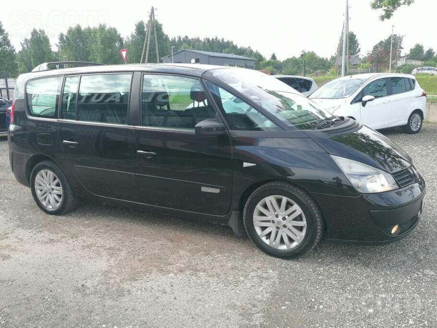 Black Renault Espace 2006 in Valmiera, with an engine capacity of 2.00 L and mileage of 285 thousand km for 3750 €, photo 3 on AUTOMOTO.COM.LV
