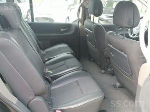 Black Renault Espace 2006 in Valmiera, with an engine capacity of 2.00 L and mileage of 285 thousand km for 3750 €, photo 13 on AUTOMOTO.COM.LV