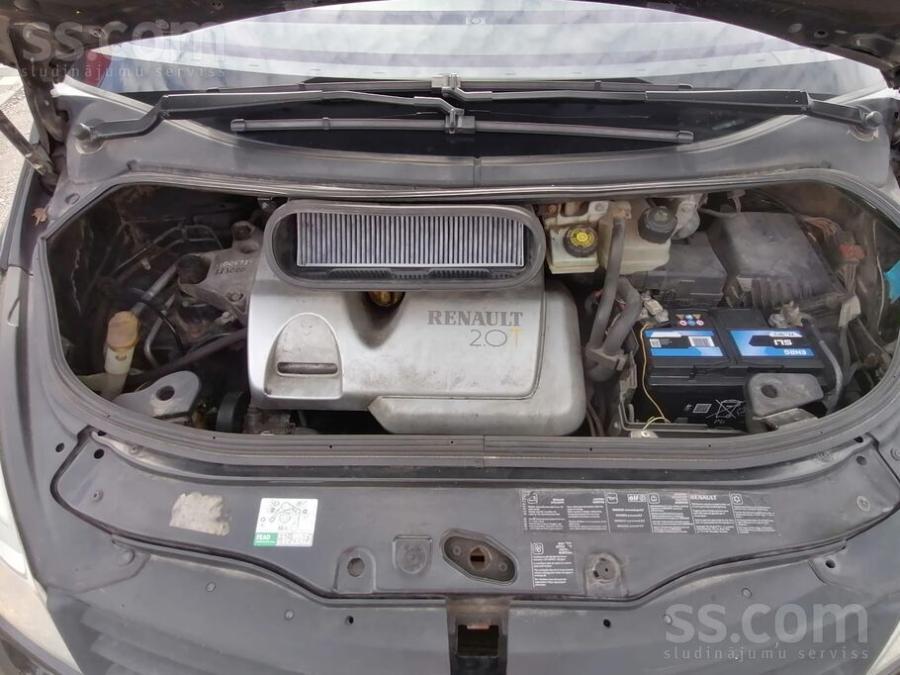 Black Renault Espace 2006 in Valmiera, with an engine capacity of 2.00 L and mileage of 285 thousand km for 3750 €, photo 14 on AUTOMOTO.COM.LV