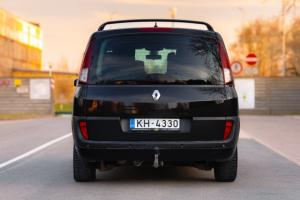 Black Renault Espace 2008 in Riga, with an engine capacity of 2.00 L and mileage of 336 thousand km for 2400 €, photo 7 on AUTOMOTO.COM.LV