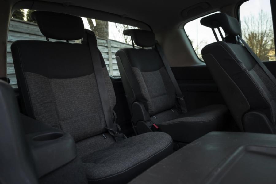 Black Renault Espace 2008 in Riga, with an engine capacity of 2.00 L and mileage of 336 thousand km for 2400 €, photo 17 on AUTOMOTO.COM.LV