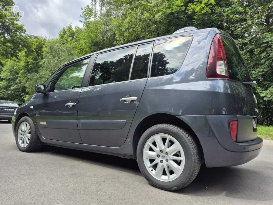 Black Renault Espace 2009 in Vilnius, with an engine capacity of 2.00 L and mileage of 290 thousand km for 2550 €, photo 4 on AUTOMOTO.COM.LV