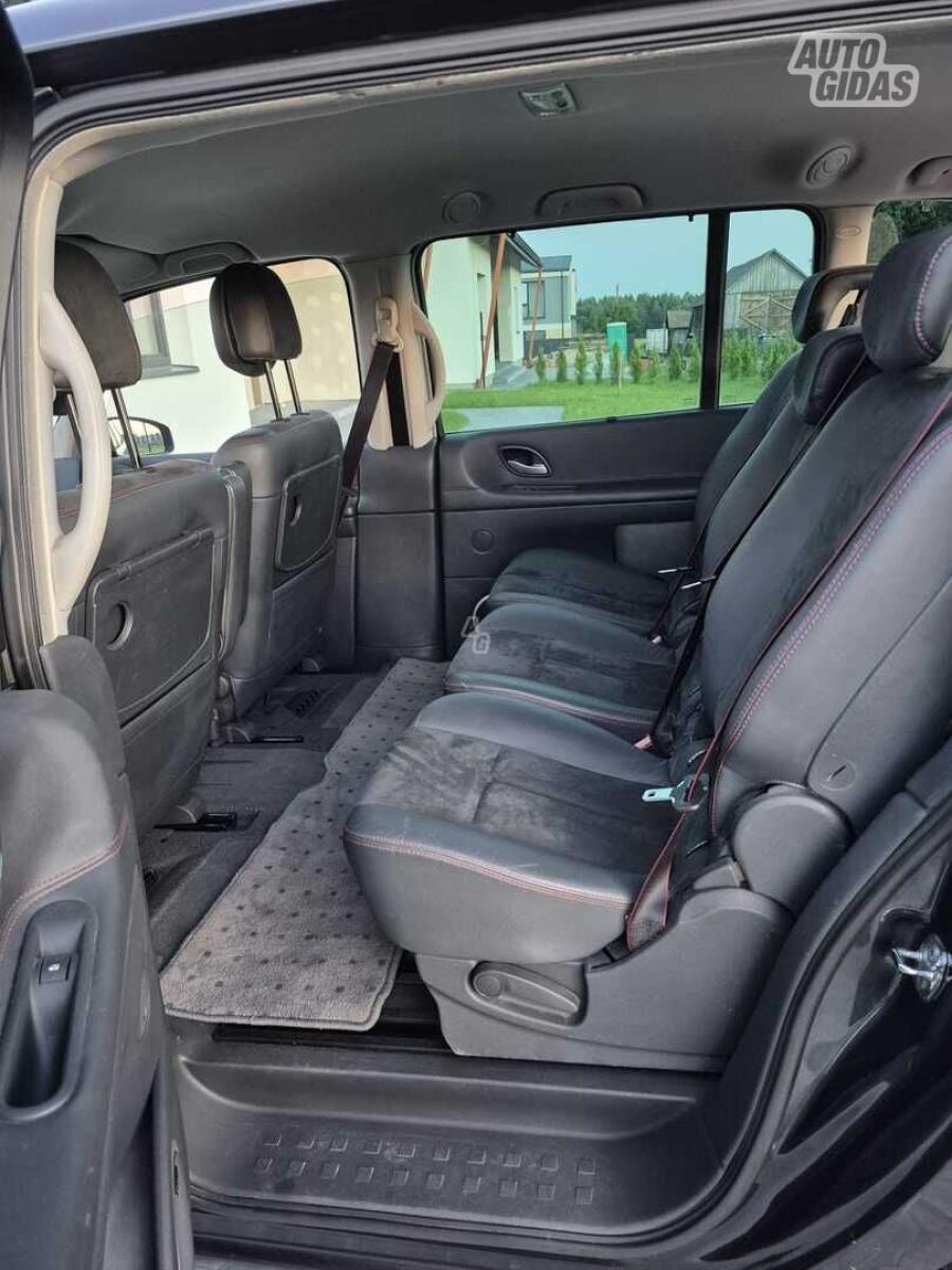 Black Renault Espace 2009 in Vilnius, with an engine capacity of 2.00 L and mileage of 290 thousand km for 2550 €, photo 7 on AUTOMOTO.COM.LV