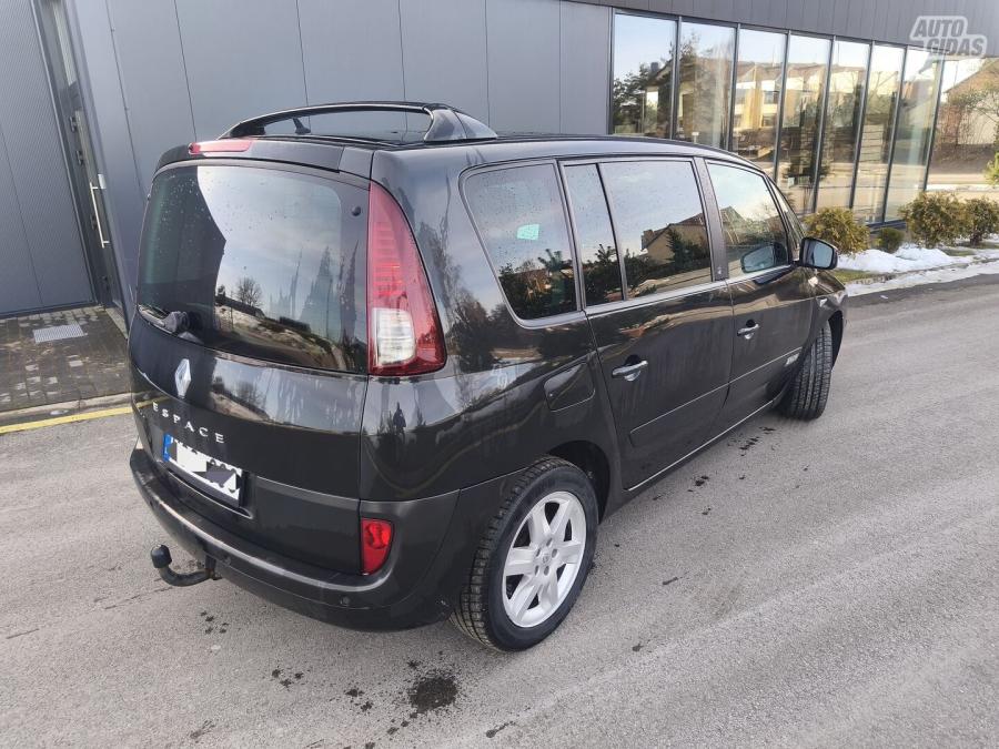 Melns Renault Espace 2010 Kauņa, ar dzinēja tilpumu 2.00 L un nobraukumu 194 tūkst. km par 3900 €, foto 3 vietnē AUTOMOTO.COM.LV
