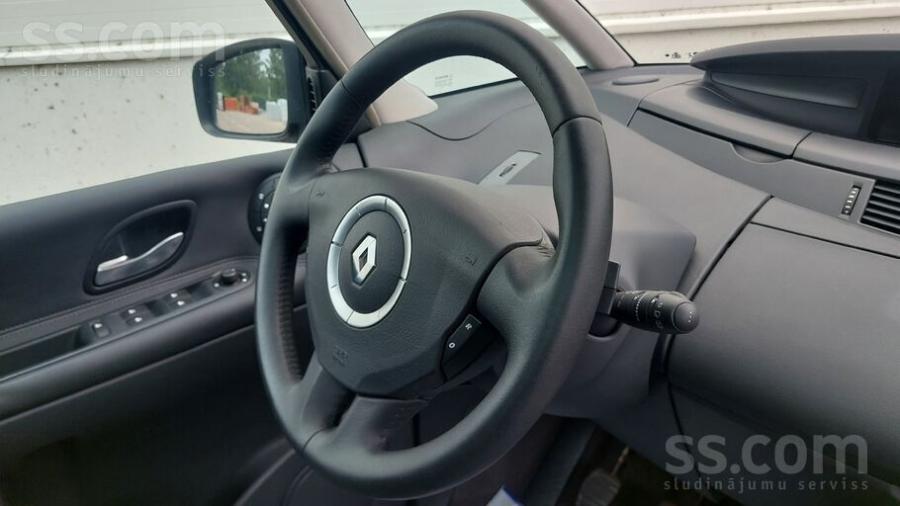 Melns Renault Espace 2010 Rīga, ar dzinēja tilpumu 2.00 L un nobraukumu 283 tūkst. km par 4950 €, foto 16 vietnē AUTOMOTO.COM.LV