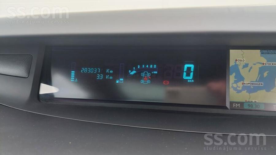 Melns Renault Espace 2010 Rīga, ar dzinēja tilpumu 2.00 L un nobraukumu 283 tūkst. km par 4950 €, foto 17 vietnē AUTOMOTO.COM.LV