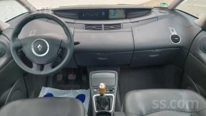 Melns Renault Espace 2010 Rīga, ar dzinēja tilpumu 2.00 L un nobraukumu 283 tūkst. km par 4950 €, foto 24 vietnē AUTOMOTO.COM.LV
