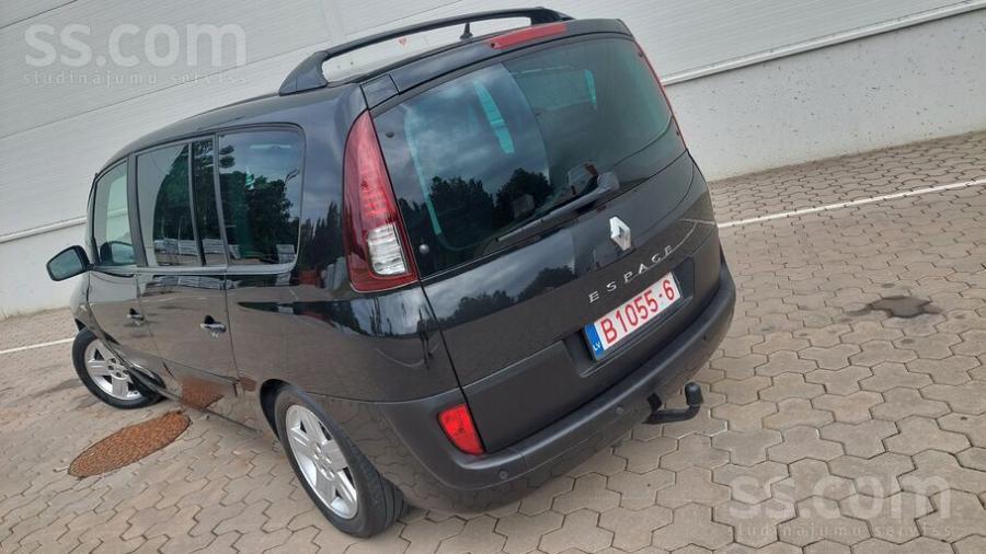 Melns Renault Espace 2010 Rīga, ar dzinēja tilpumu 2.00 L un nobraukumu 283 tūkst. km par 4950 €, foto 31 vietnē AUTOMOTO.COM.LV
