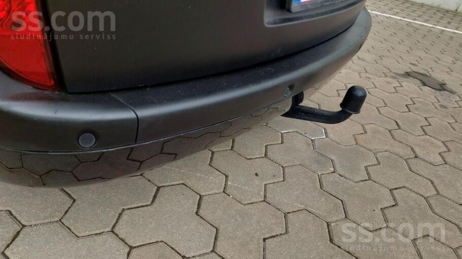 Melns Renault Espace 2010 Rīga, ar dzinēja tilpumu 2.00 L un nobraukumu 283 tūkst. km par 4950 €, foto 34 vietnē AUTOMOTO.COM.LV