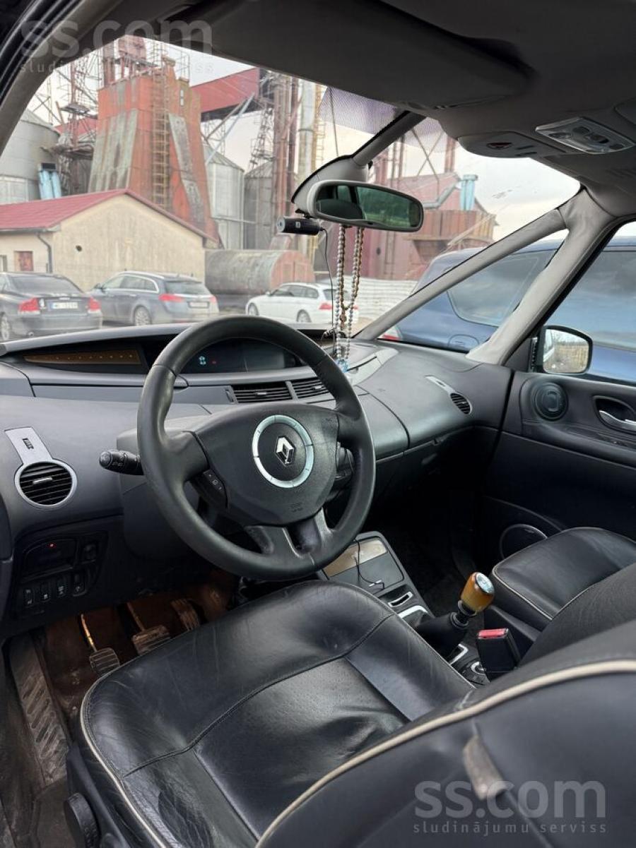 Melns Renault Espace 2010 Jelgava, ar dzinēja tilpumu 2.00 L un nobraukumu 360 tūkst. km par 2900 €, foto 3 vietnē AUTOMOTO.COM.LV