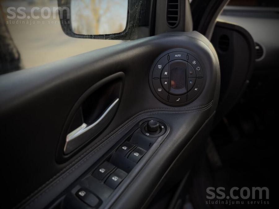 Melns Renault Espace 2010 Jelgava, ar dzinēja tilpumu 2.00 L un nobraukumu 360 tūkst. km par 2900 €, foto 6 vietnē AUTOMOTO.COM.LV