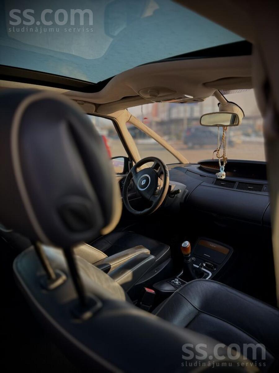 Melns Renault Espace 2010 Jelgava, ar dzinēja tilpumu 2.00 L un nobraukumu 360 tūkst. km par 2900 €, foto 8 vietnē AUTOMOTO.COM.LV