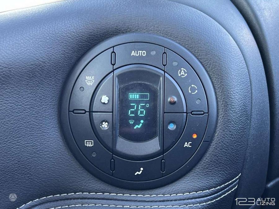 Черный Рено Эспейс 2011 в Таураге, объемом двигателя 2.00 л и пробегом 277 тыс. км за 3400 €, фото 19 на AUTOMOTO.COM.LV