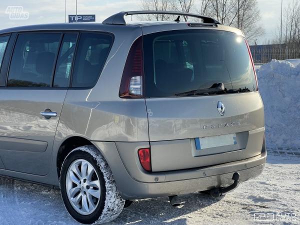 Melns Renault Espace 2011 Tauragė, ar dzinēja tilpumu 2.00 L un nobraukumu 277 tūkst. km par 3400 €, foto 10 vietnē AUTOMOTO.COM.LV