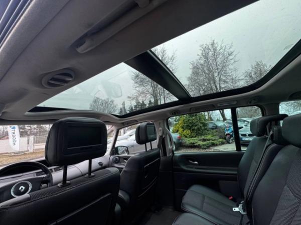 Black Renault Espace 2011 in Riga, with an engine capacity of 2.00 L and mileage of 227 thousand km for 5750 €, photo 10 on AUTOMOTO.COM.LV