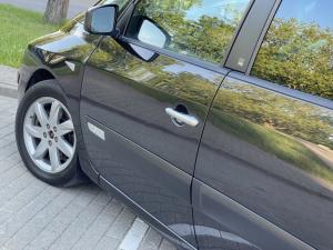 Melns Renault Espace 2011 Rīga, ar dzinēja tilpumu 2.00 L un nobraukumu 221 tūkst. km par 3900 €, foto 13 vietnē AUTOMOTO.COM.LV