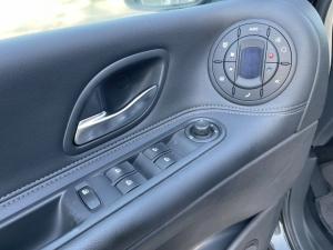 Melns Renault Espace 2011 Rīga, ar dzinēja tilpumu 2.00 L un nobraukumu 221 tūkst. km par 3900 €, foto 19 vietnē AUTOMOTO.COM.LV
