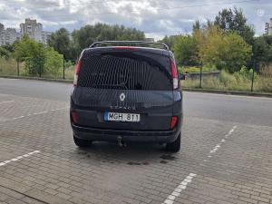 Black Renault Espace 2011 in Vilnius, with an engine capacity of 2.00 L and mileage of 200 thousand km for 2899 €, photo 7 on AUTOMOTO.COM.LV