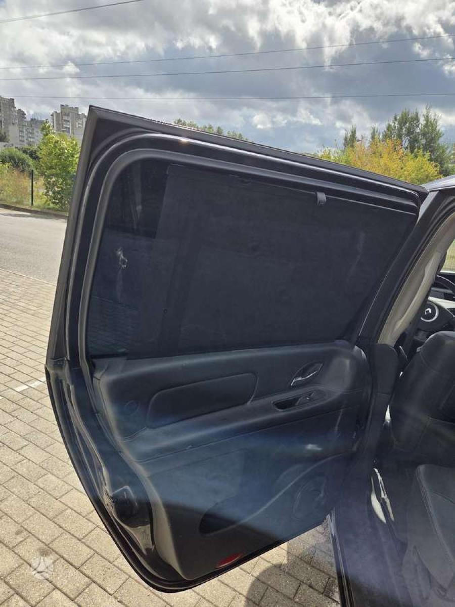 Black Renault Espace 2011 in Vilnius, with an engine capacity of 2.00 L and mileage of 200 thousand km for 2899 €, photo 13 on AUTOMOTO.COM.LV