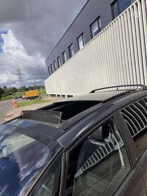 Black Renault Espace 2011 in Vilnius, with an engine capacity of 2.00 L and mileage of 200 thousand km for 2899 €, photo 14 on AUTOMOTO.COM.LV