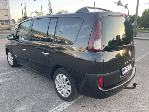 Black Renault Espace 2012 in Kaunas, with an engine capacity of 2.00 L and mileage of 279 thousand km for 4300 €, photo 4 on AUTOMOTO.COM.LV
