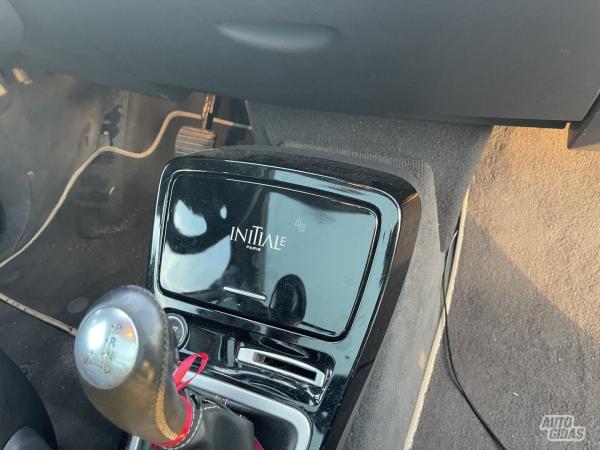 Black Renault Espace 2012 in Kaunas, with an engine capacity of 2.00 L and mileage of 279 thousand km for 4300 €, photo 9 on AUTOMOTO.COM.LV