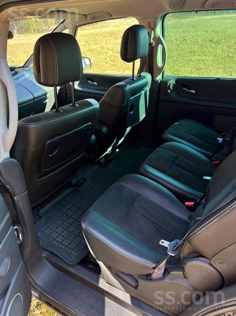 Black Renault Espace 2014 in Riga, with an engine capacity of 2.00 L and mileage of 436 thousand km for 3000 €, photo 6 on AUTOMOTO.COM.LV