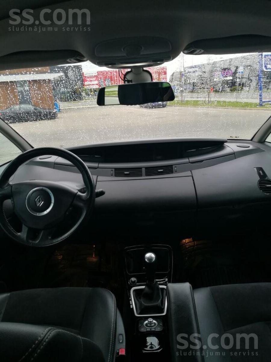Melns Renault Espace 2014 Valka, ar dzinēja tilpumu 2.00 L un nobraukumu 270 tūkst. km par 4900 €, foto 8 vietnē AUTOMOTO.COM.LV