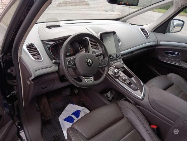 Melns Renault Espace 2015 Tauragė, ar dzinēja tilpumu 1.60 L un nobraukumu 199 tūkst. km par 8200 €, foto 11 vietnē AUTOMOTO.COM.LV