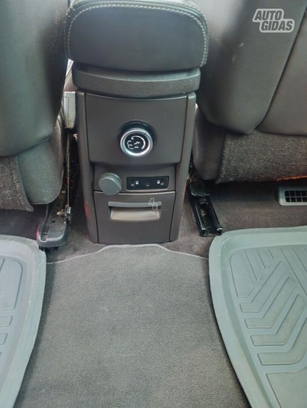 Black Renault Espace 2015 in Joniskis, with an engine capacity of 1.60 L and mileage of 323 thousand km for 10500 €, photo 9 on AUTOMOTO.COM.LV