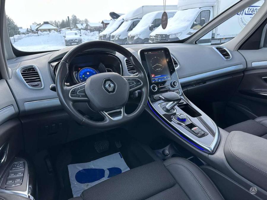 Melns Renault Espace 2016 Tauragė, ar dzinēja tilpumu 1.60 L un nobraukumu 162 tūkst. km par 9700 €, foto 10 vietnē AUTOMOTO.COM.LV