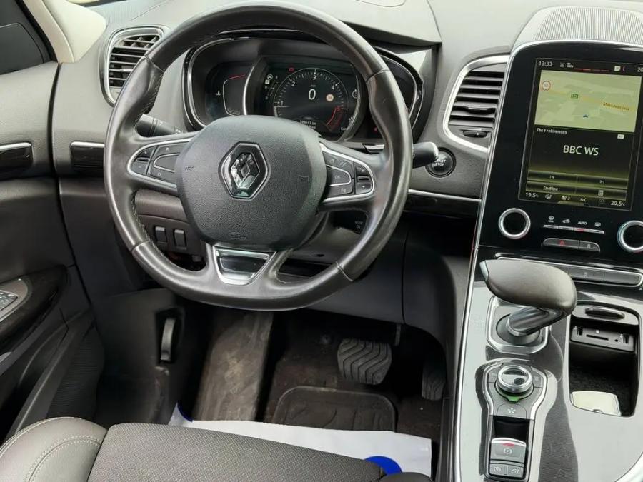 Black Renault Espace 2016 in Riga, with an engine capacity of 1.60 L and mileage of 200 thousand km for 9350 €, photo 7 on AUTOMOTO.COM.LV