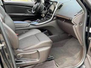 Black Renault Espace 2016 in Riga, with an engine capacity of 1.60 L and mileage of 200 thousand km for 9350 €, photo 12 on AUTOMOTO.COM.LV