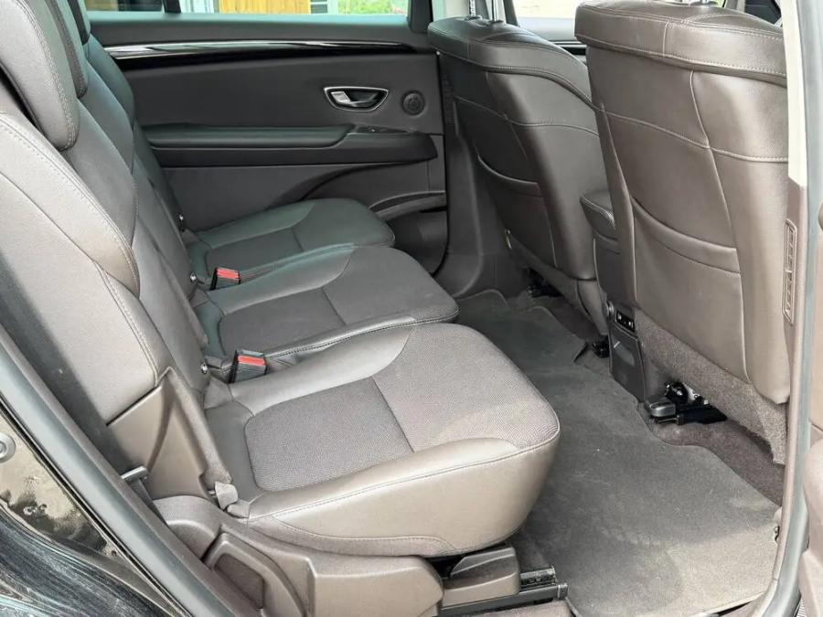 Black Renault Espace 2016 in Riga, with an engine capacity of 1.60 L and mileage of 200 thousand km for 9350 €, photo 13 on AUTOMOTO.COM.LV