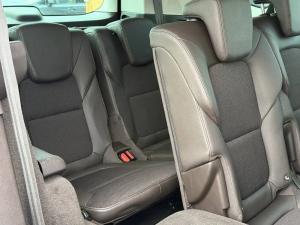 Black Renault Espace 2016 in Riga, with an engine capacity of 1.60 L and mileage of 200 thousand km for 9350 €, photo 14 on AUTOMOTO.COM.LV