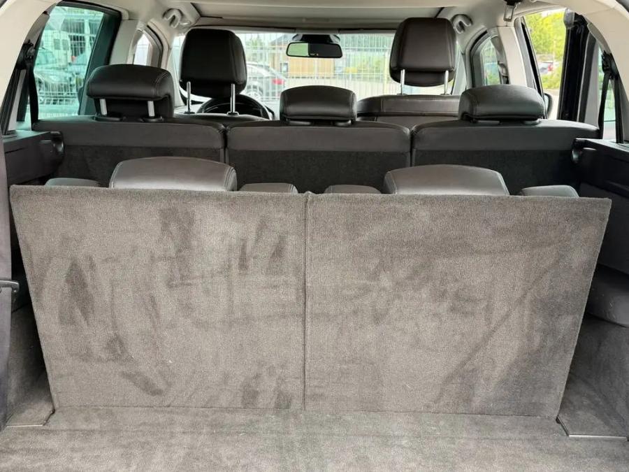 Black Renault Espace 2016 in Riga, with an engine capacity of 1.60 L and mileage of 200 thousand km for 9350 €, photo 15 on AUTOMOTO.COM.LV