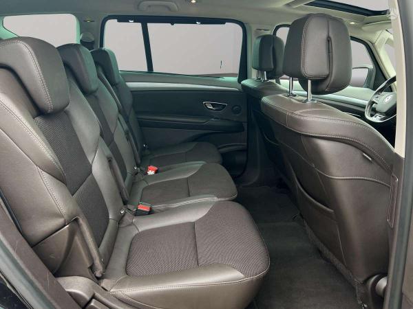 Black Renault Espace 2016 in Kaunas, with an engine capacity of 1.60 L and mileage of 220 thousand km for 10999 €, photo 9 on AUTOMOTO.COM.LV