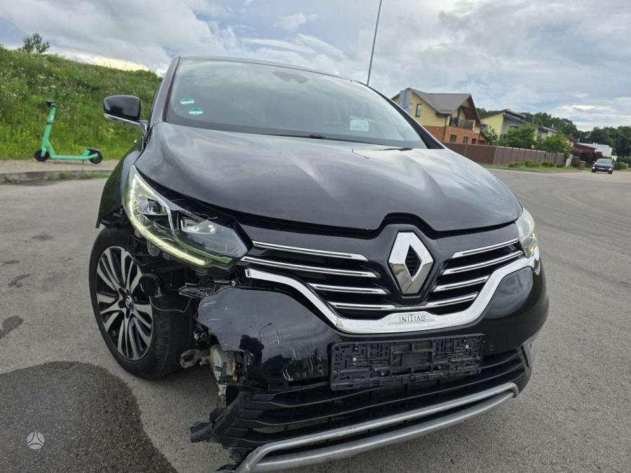 Black Renault Espace 2016 in Kaunas, with an engine capacity of 1.60 L and mileage of 126 thousand km for 7700 €, photo 7 on AUTOMOTO.COM.LV