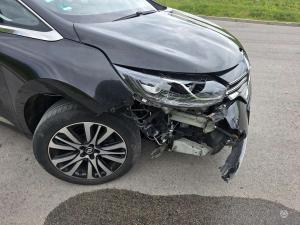 Black Renault Espace 2016 in Kaunas, with an engine capacity of 1.60 L and mileage of 126 thousand km for 7700 €, photo 8 on AUTOMOTO.COM.LV