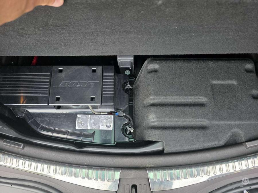 Black Renault Espace 2016 in Kaunas, with an engine capacity of 1.60 L and mileage of 126 thousand km for 7700 €, photo 29 on AUTOMOTO.COM.LV