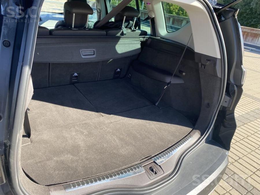 Melns Renault Espace 2016 Rīga, ar dzinēja tilpumu 1.60 L un nobraukumu 109 tūkst. km par 12300 €, foto 14 vietnē AUTOMOTO.COM.LV