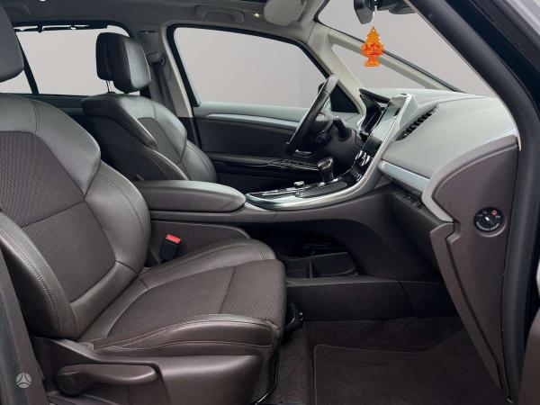 Black Renault Espace 2016 in Kaunas, with an engine capacity of 1.60 L and mileage of 220 thousand km for 9999 €, photo 8 on AUTOMOTO.COM.LV