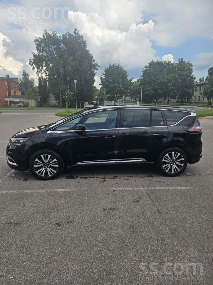 Black Renault Espace 2016 in Valka, with an engine capacity of 1.60 L and mileage of 278 thousand km for 8900 €, photo 3 on AUTOMOTO.COM.LV