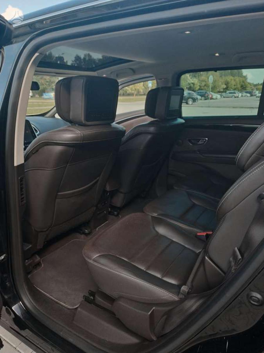 Black Renault Espace 2016 in Mazeikiai, with an engine capacity of 1.60 L and mileage of 252 thousand km for 9600 €, photo 14 on AUTOMOTO.COM.LV