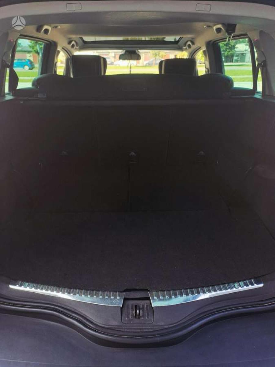Black Renault Espace 2016 in Mazeikiai, with an engine capacity of 1.60 L and mileage of 252 thousand km for 9600 €, photo 22 on AUTOMOTO.COM.LV